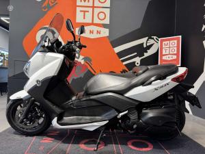 White Yamaha X-Max 2016 in Vilnius, with an engine capacity of 0.40 L and mileage of 18 thousand km for 3699 €, photo 3 on AUTOMOTO.COM.LV