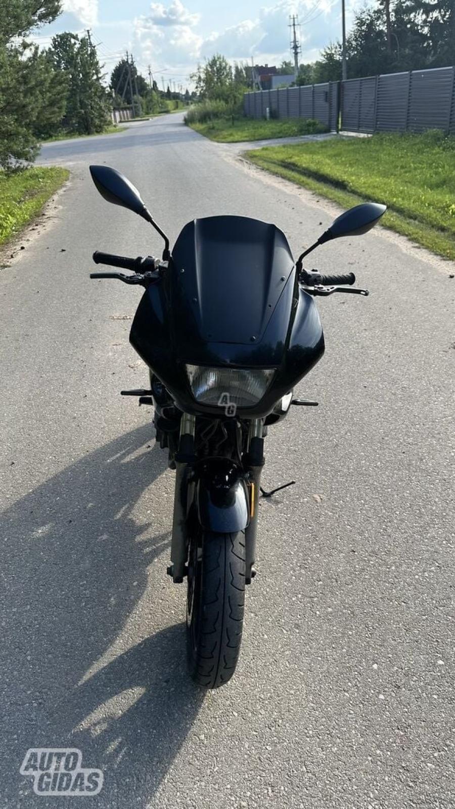 Black Yamaha XJ 600 2002 in Kaunas, with an engine capacity of 0.60 L and mileage of 71 thousand km for 800 €, photo 3 on AUTOMOTO.COM.LV