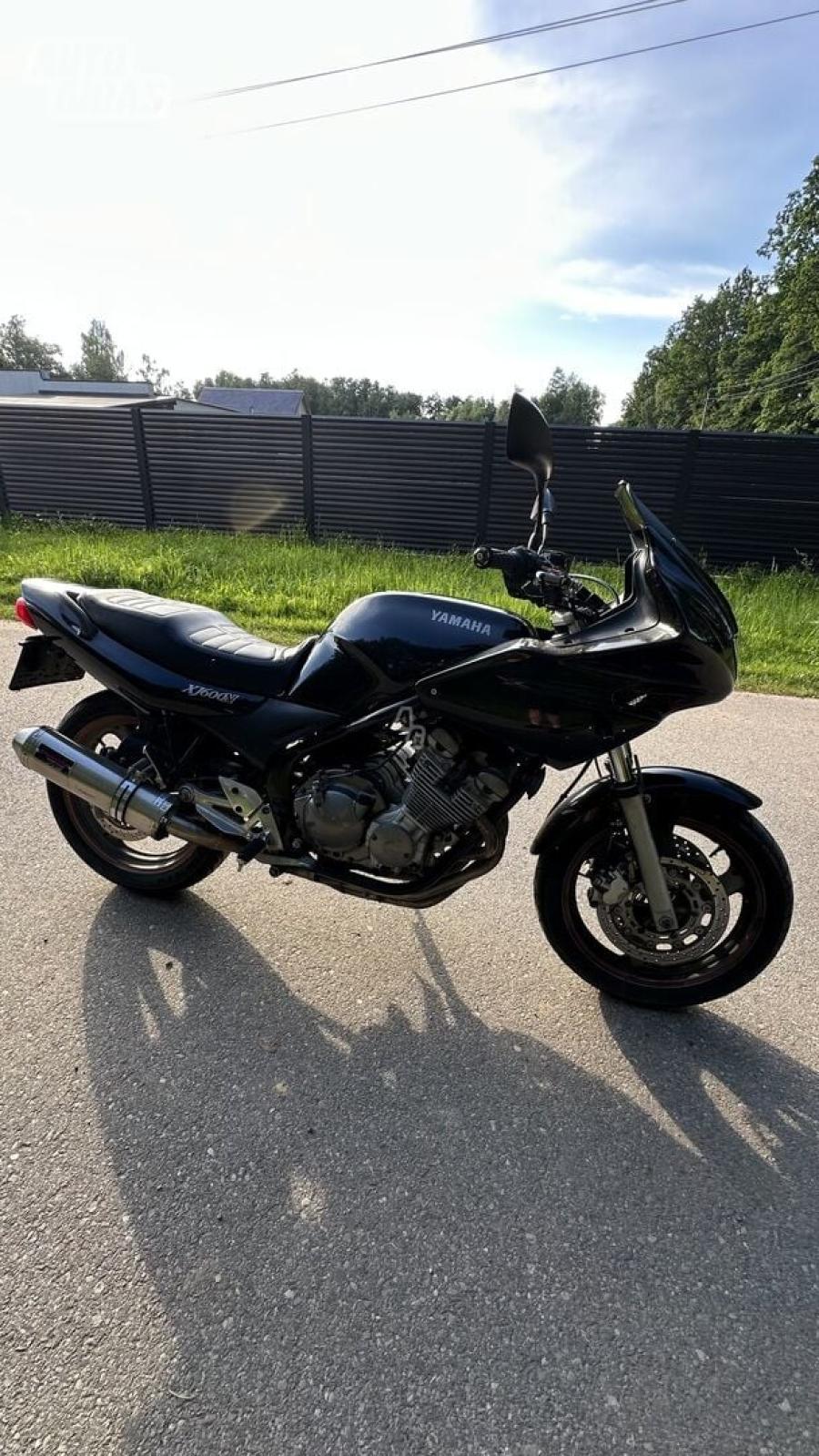 Black Yamaha XJ 600 2002 in Kaunas, with an engine capacity of 0.60 L and mileage of 71 thousand km for 800 €, photo 5 on AUTOMOTO.COM.LV