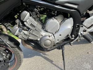 Black Yamaha XJ 600 2002 in Kaunas, with an engine capacity of 0.60 L and mileage of 71 thousand km for 800 €, photo 12 on AUTOMOTO.COM.LV