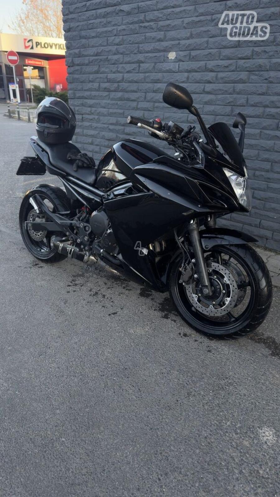 Melns Yamaha XJ 600 2010 Viļņa, ar dzinēja tilpumu 0.60 L un nobraukumu 0 tūkst. km par 3000 €, foto 1 vietnē AUTOMOTO.COM.LV