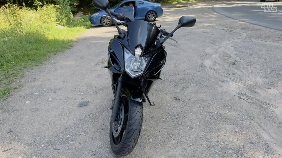 Melns Yamaha XJ 600 2010 Viļņa, ar dzinēja tilpumu 0.60 L un nobraukumu 0 tūkst. km par 3000 €, foto 5 vietnē AUTOMOTO.COM.LV