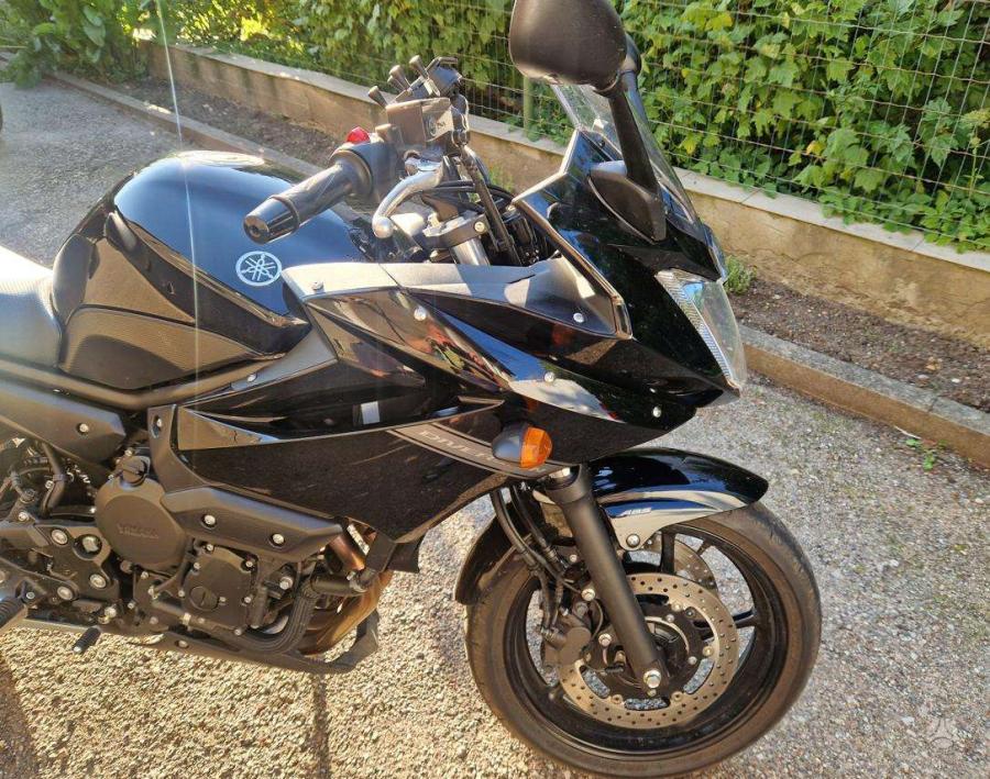 Black Yamaha XJ 600 2011 in Klaipeda, with an engine capacity of 0.60 L and mileage of 11 thousand km for 4950 €, photo 3 on AUTOMOTO.COM.LV