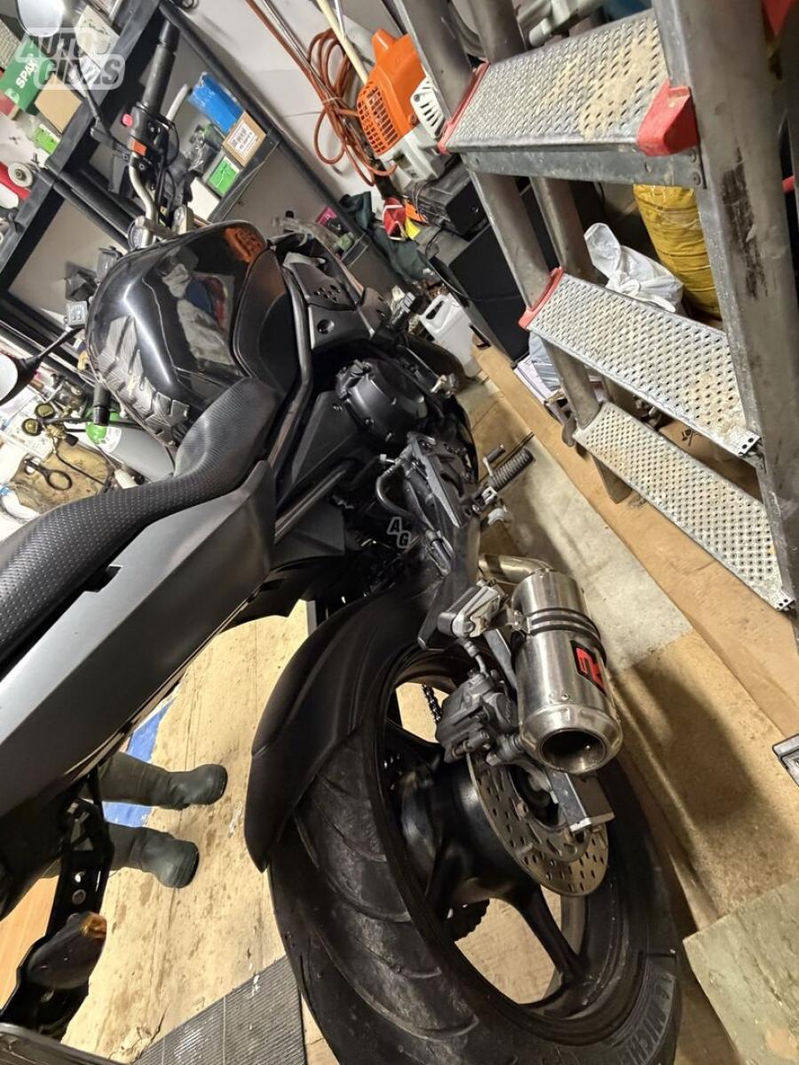 Черный Ямаха XJ 600 2012 в Каунас, объемом двигателя 0.60 л и пробегом 0 тыс. км за 3100 €, фото 9 на AUTOMOTO.COM.LV