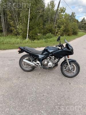 Yamaha XJ 600 1993 in Preili, with an engine capacity of 0.60 L and mileage of 0 thousand km for 1150 €, photo 4 on AUTOMOTO.COM.LV