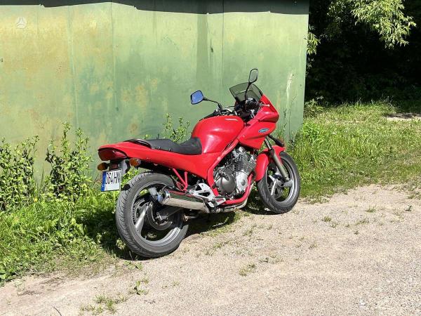 Sarkans Yamaha XJ 600 1992 Utena, ar dzinēja tilpumu 0.60 L un nobraukumu 39 tūkst. km par 950 €, foto 2 vietnē AUTOMOTO.COM.LV
