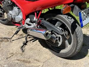 Красный Ямаха XJ 600 1992 в Утена, объемом двигателя 0.60 л и пробегом 39 тыс. км за 950 €, фото 15 на AUTOMOTO.COM.LV