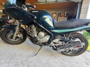 Красный Ямаха XJ 600 1992 в Утена, объемом двигателя 0.60 л и пробегом 39 тыс. км за 950 €, фото 21 на AUTOMOTO.COM.LV