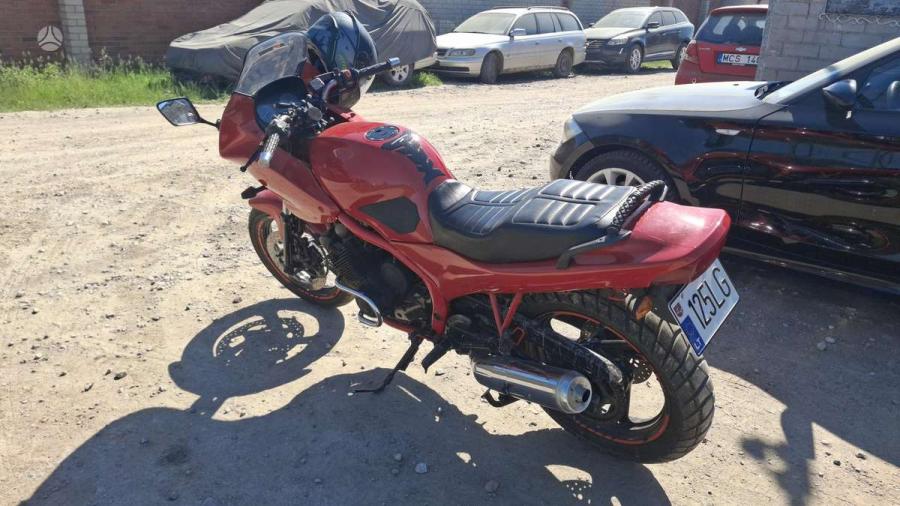 Red Yamaha XJ 600 1995 in Kaunas, with an engine capacity of 0.60 L and mileage of 26 thousand km for 1200 €, photo 5 on AUTOMOTO.COM.LV