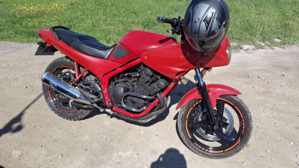 Red Yamaha XJ 600 1995 in Kaunas, with an engine capacity of 0.60 L and mileage of 26 thousand km for 1200 €, photo 7 on AUTOMOTO.COM.LV