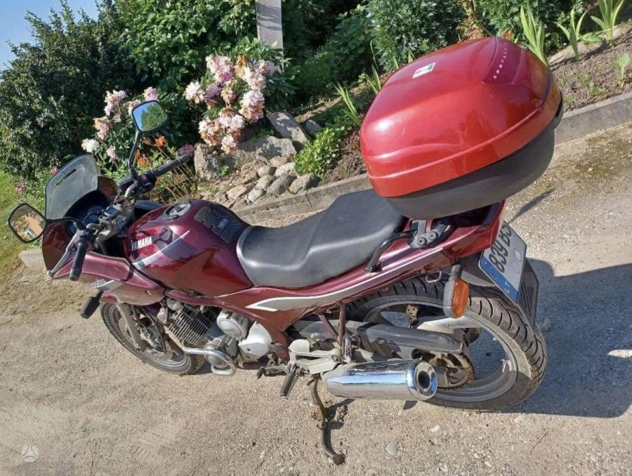 Red Yamaha XJ 600 1996 in Rietavas, with an engine capacity of 0.60 L and mileage of 39 thousand km for 1000 €, photo 1 on AUTOMOTO.COM.LV