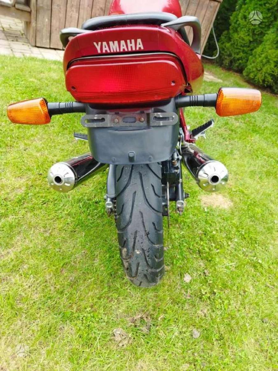 Sarkans Yamaha XJ 600 2000 Utena, ar dzinēja tilpumu 0.60 L un nobraukumu 46 tūkst. km par 1250 €, foto 2 vietnē AUTOMOTO.COM.LV