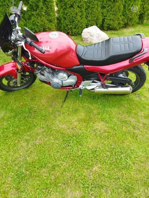 Yamaha XJ 600 2000 Utena vietnē Sarkans Yamaha XJ 600 2000 Utena, ar dzinēja tilpumu 0.60 L un nobraukumu 46 tūkst. km par 1050 €, foto 5 vietnē AUTOMOTO.COM.LV