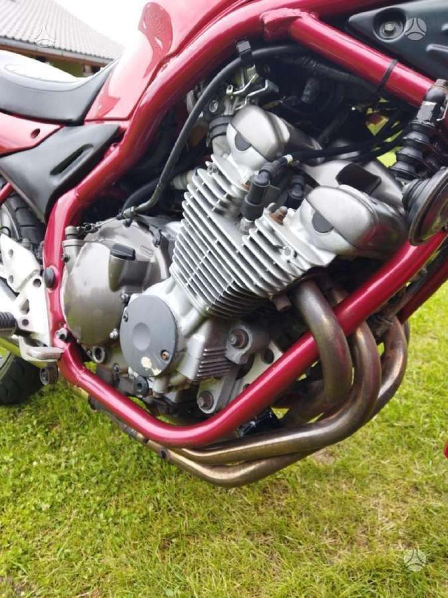 Red Yamaha XJ 600 2000 in Utena, with an engine capacity of 0.60 L and mileage of 46 thousand km for 1050 €, photo 15 on AUTOMOTO.COM.LV
