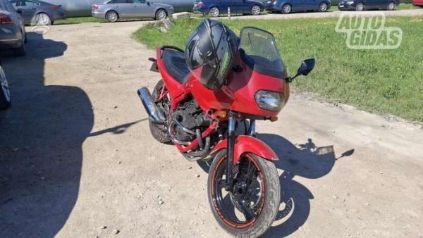 Sarkans Yamaha XJ 600 2000 Kauņa, ar dzinēja tilpumu 0.60 L un nobraukumu 41 tūkst. km par 1200 €, foto 3 vietnē AUTOMOTO.COM.LV
