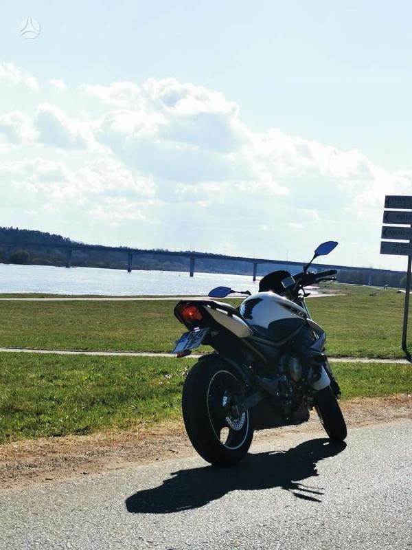 White Yamaha XJ 600 2010 in Kaunas, with an engine capacity of 0.60 L and mileage of 36 thousand km for 3300 €, photo 2 on AUTOMOTO.COM.LV