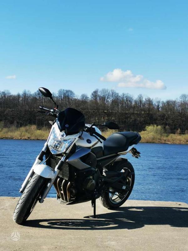 White Yamaha XJ 600 2010 in Kaunas, with an engine capacity of 0.60 L and mileage of 36 thousand km for 3300 €, photo 3 on AUTOMOTO.COM.LV