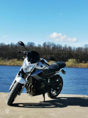 White Yamaha XJ 600 2010 in Kaunas, with an engine capacity of 0.60 L and mileage of 36 thousand km for 3300 €, photo 4 on AUTOMOTO.COM.LV