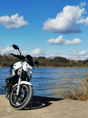 White Yamaha XJ 600 2010 in Kaunas, with an engine capacity of 0.60 L and mileage of 36 thousand km for 3300 €, photo 5 on AUTOMOTO.COM.LV