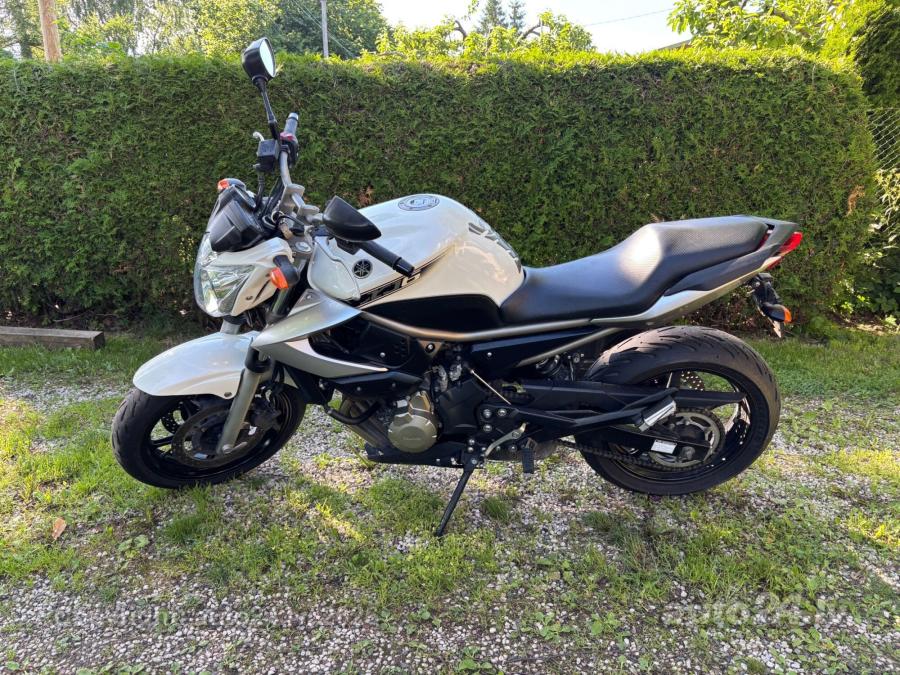 White Yamaha XJ 600 2011 in Tallinn, with an engine capacity of 0.60 L and mileage of 29 thousand km for 3500 €, photo 3 on AUTOMOTO.COM.LV