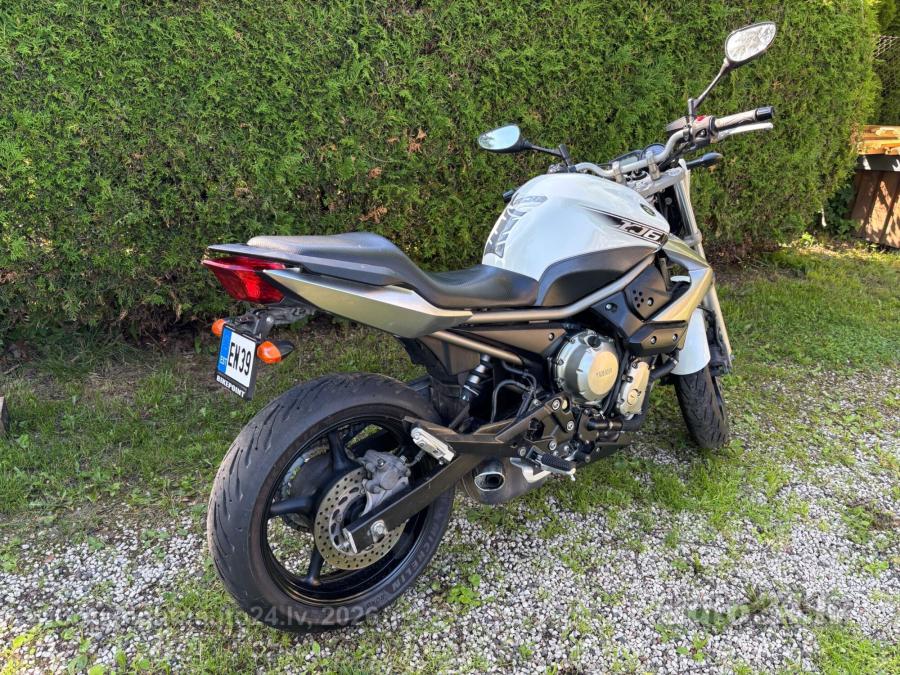 White Yamaha XJ 600 2011 in Tallinn, with an engine capacity of 0.60 L and mileage of 29 thousand km for 3500 €, photo 4 on AUTOMOTO.COM.LV