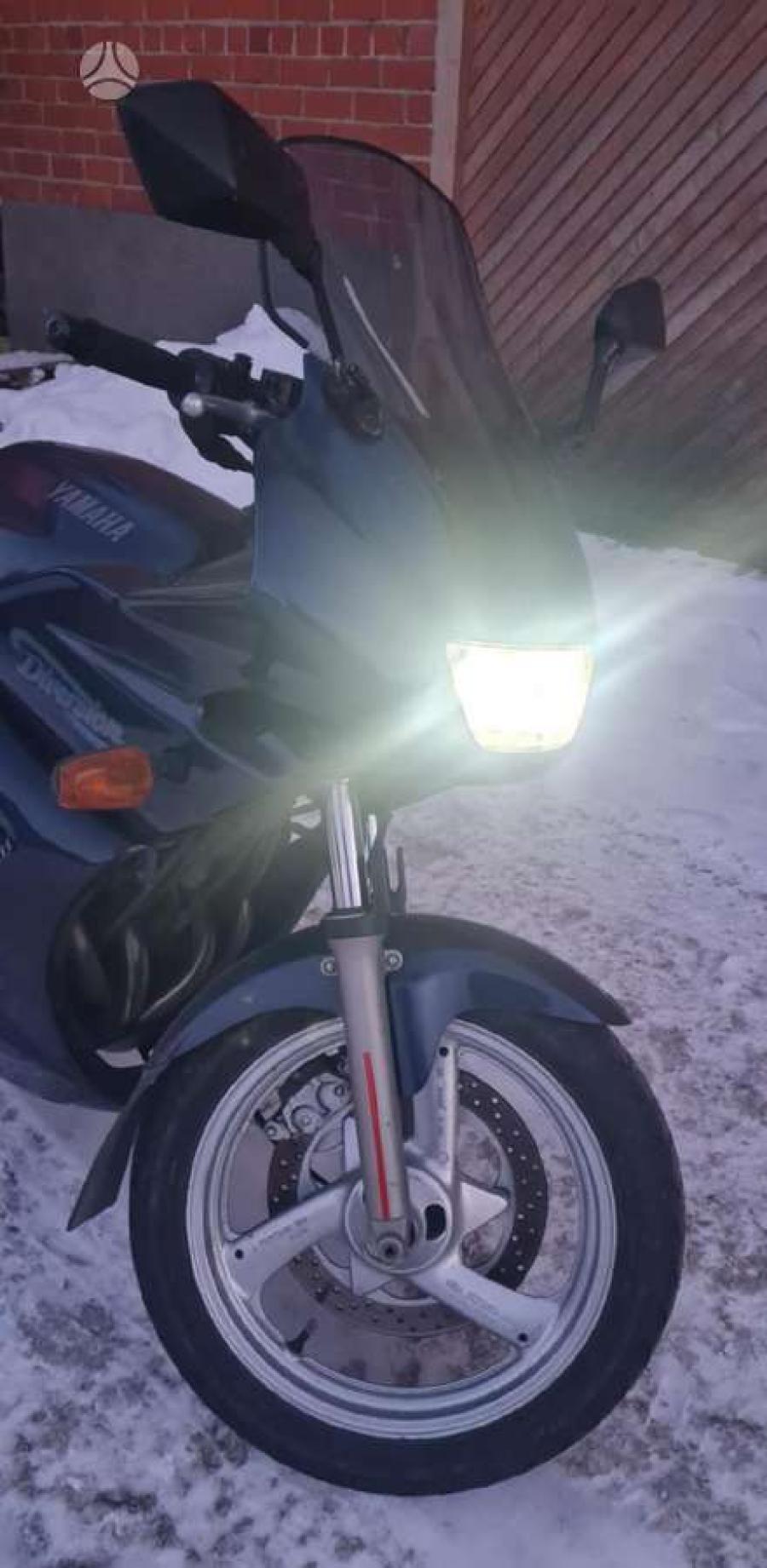 Zils Yamaha XJ 600S 1998 Šauļi, ar dzinēja tilpumu 0.60 L un nobraukumu 34 tūkst. km par 1800 €, foto 7 vietnē AUTOMOTO.COM.LV
