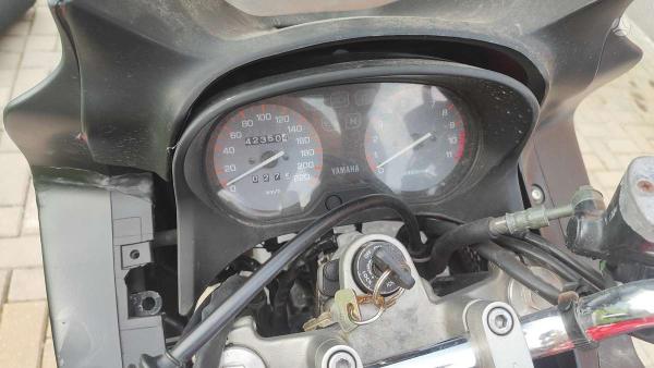 Yamaha XJ 600S 1997 in Vilnius, with an engine capacity of 0.60 L and mileage of 42 thousand km for 850 €, photo 4 on AUTOMOTO.COM.LV