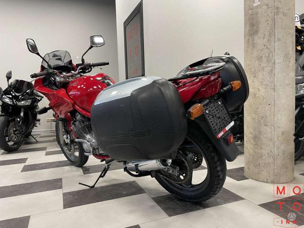 Red Yamaha XJ 600S 1996 in Riga, with an engine capacity of 0.60 L and mileage of 38 thousand km for 1599 €, photo 3 on AUTOMOTO.COM.LV