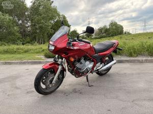 Red Yamaha XJ 600S 2000 in Vilnius, with an engine capacity of 0.60 L and mileage of 24 thousand km for 1200 €, photo 3 on AUTOMOTO.COM.LV