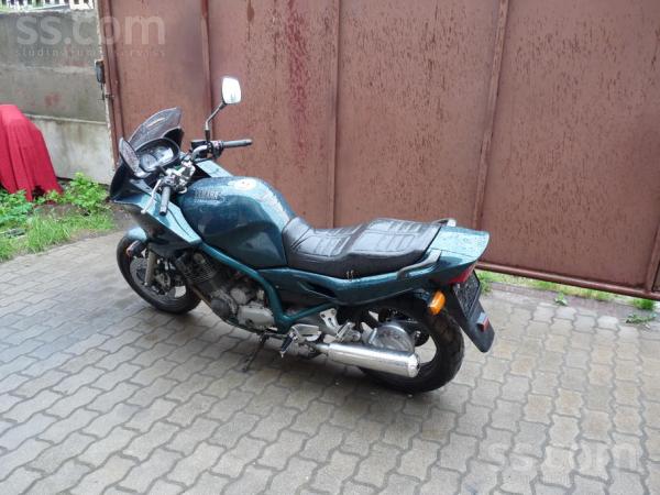 Yamaha XJ 900 2001 Rīga, ar dzinēja tilpumu 0.90 L un nobraukumu 0 tūkst. km par 2100 €, foto 4 vietnē AUTOMOTO.COM.LV