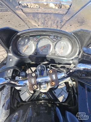 Melns Yamaha XJ 900S 1995 Tauragė, ar dzinēja tilpumu 0.90 L un nobraukumu 48 tūkst. km par 1400 €, foto 5 vietnē AUTOMOTO.COM.LV