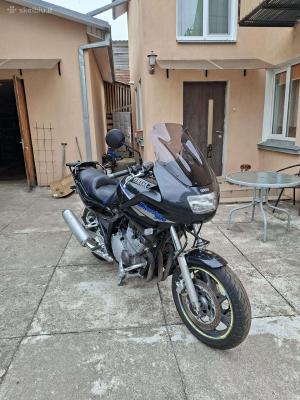 Black Yamaha XJ 900S 1995 in Siauliai, with an engine capacity of 0.90 L and mileage of 77 thousand km for 1300 €, photo  on AUTOMOTO.COM.LV
