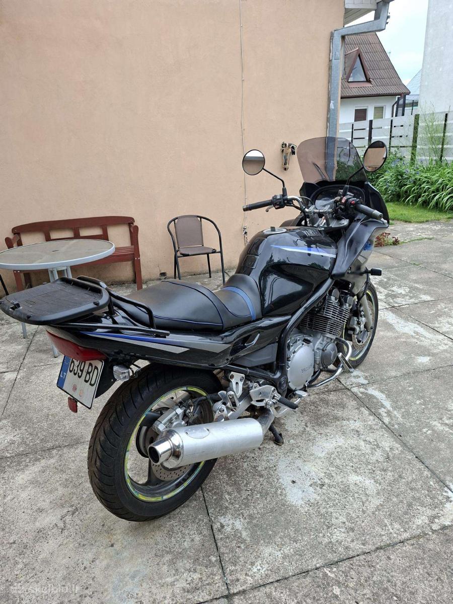 Black Yamaha XJ 900S 1995 in Siauliai, with an engine capacity of 0.90 L and mileage of 77 thousand km for 1300 €, photo 7 on AUTOMOTO.COM.LV