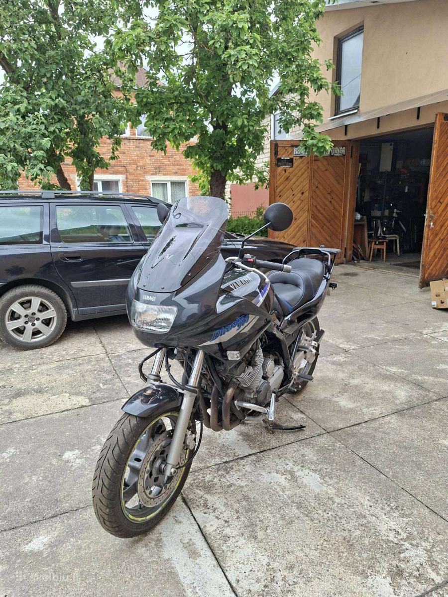 Black Yamaha XJ 900S 1995 in Siauliai, with an engine capacity of 0.90 L and mileage of 77 thousand km for 1300 €, photo 8 on AUTOMOTO.COM.LV