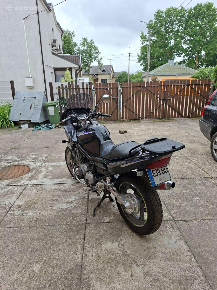 Black Yamaha XJ 900S 1995 in Siauliai, with an engine capacity of 0.90 L and mileage of 77 thousand km for 1300 €, photo 9 on AUTOMOTO.COM.LV