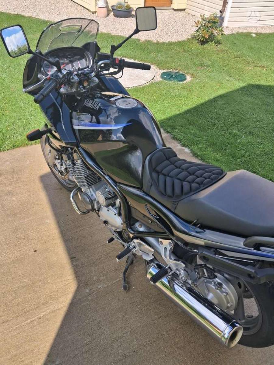 Melns Yamaha XJ 900S 1995 Klaipėda, ar dzinēja tilpumu 0.90 L un nobraukumu 71 tūkst. km par 1650 €, foto 5 vietnē AUTOMOTO.COM.LV