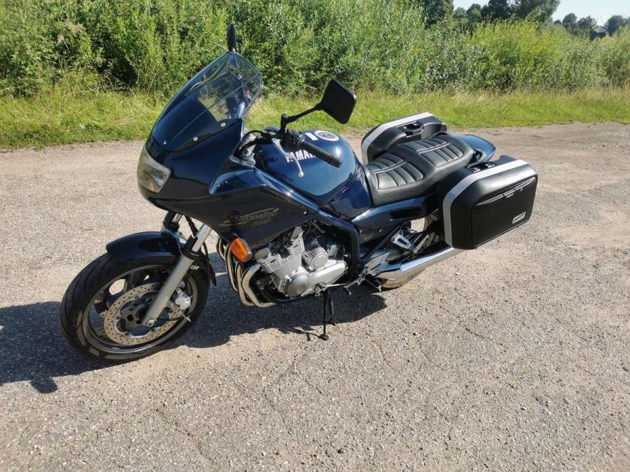 Синий Ямаха XJ 900S 1999 в Ширвинтос, объемом двигателя 0.90 л и пробегом 21 тыс. км за 2200 €, фото 1 на AUTOMOTO.COM.LV