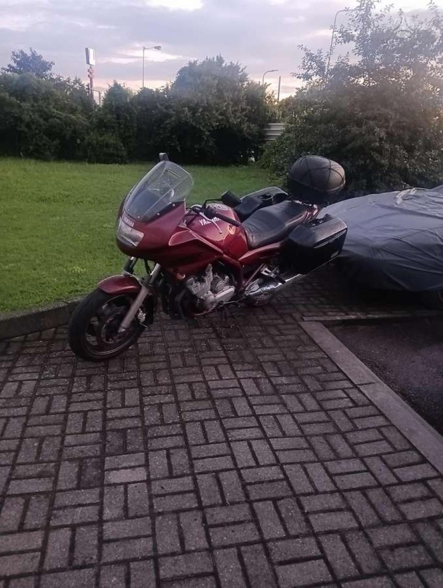 Yamaha XJ 900S 2000 Klaipėda, ar dzinēja tilpumu 0.90 L un nobraukumu 50 tūkst. km par 1200 €, foto 1 vietnē AUTOMOTO.COM.LV