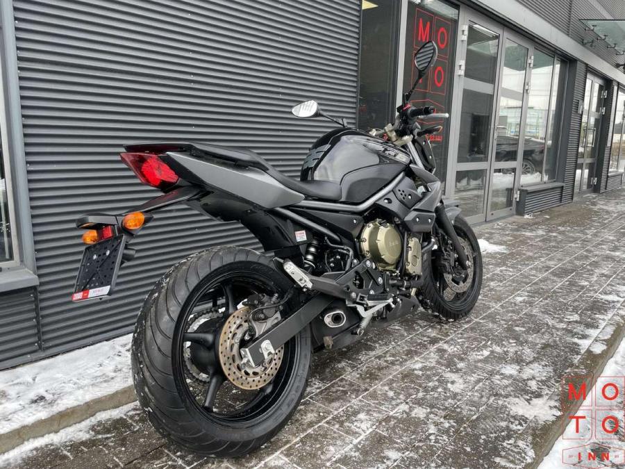 Melns Yamaha XJ 2009 Rīga, ar dzinēja tilpumu 0.60 L un nobraukumu 18 tūkst. km par 3799 €, foto 4 vietnē AUTOMOTO.COM.LV