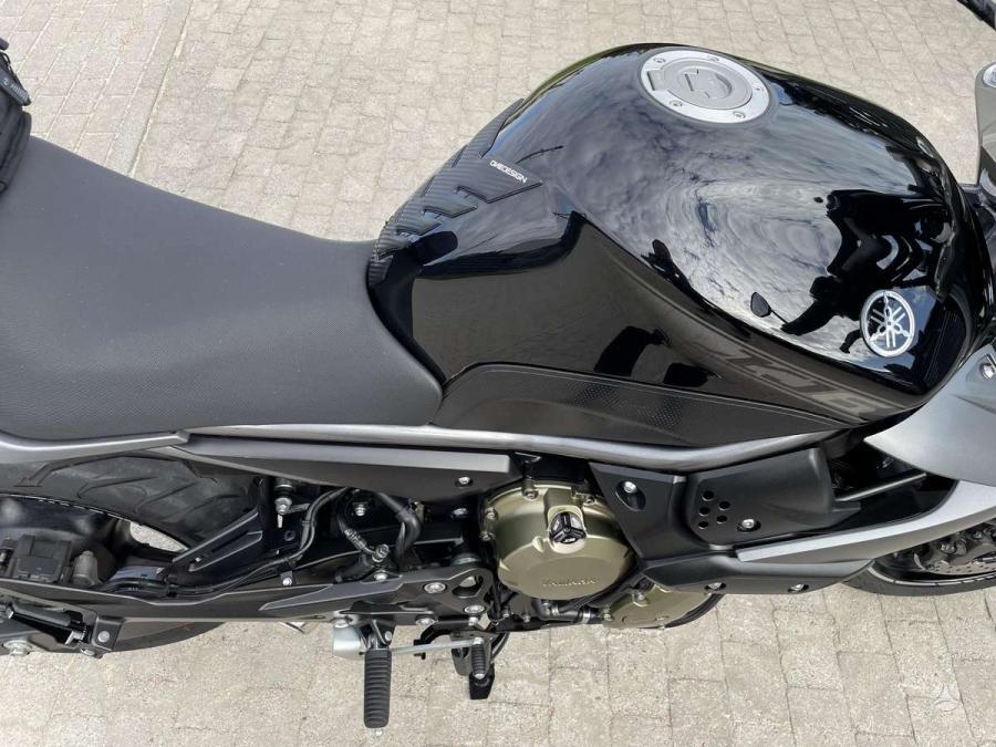 Black Yamaha XJ 2009 in Klaipeda, with an engine capacity of 0.60 L and mileage of 25 thousand km for 3700 €, photo 17 on AUTOMOTO.COM.LV