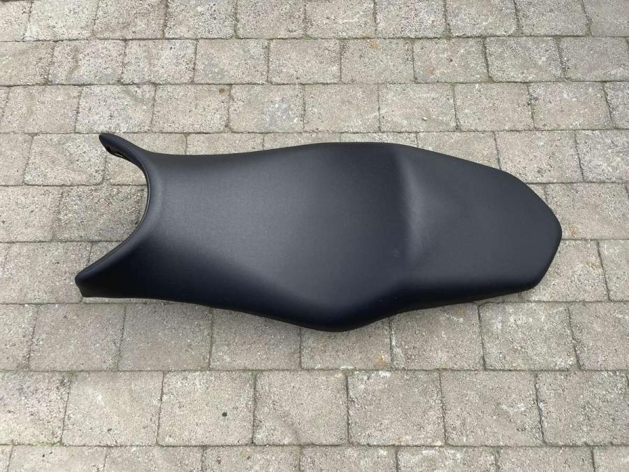 Black Yamaha XJ 2009 in Klaipeda, with an engine capacity of 0.60 L and mileage of 25 thousand km for 3700 €, photo 29 on AUTOMOTO.COM.LV