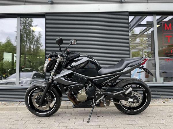 Black Yamaha XJ 2010 in Riga, with an engine capacity of 0.60 L and mileage of 42 thousand km for 3499 €, photo 2 on AUTOMOTO.COM.LV