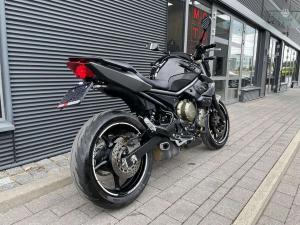Black Yamaha XJ 2010 in Riga, with an engine capacity of 0.60 L and mileage of 42 thousand km for 3499 €, photo 5 on AUTOMOTO.COM.LV