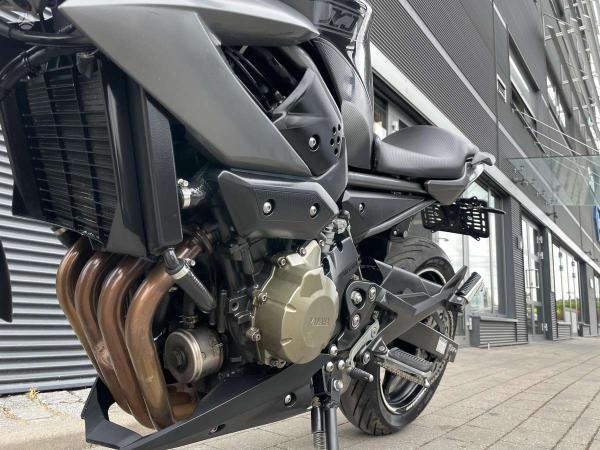 Black Yamaha XJ 2010 in Riga, with an engine capacity of 0.60 L and mileage of 42 thousand km for 3499 €, photo 10 on AUTOMOTO.COM.LV