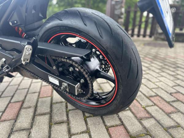 Melns Yamaha XJ 2012 Telšiai, ar dzinēja tilpumu 0.60 L un nobraukumu 28 tūkst. km par 2850 €, foto 9 vietnē AUTOMOTO.COM.LV