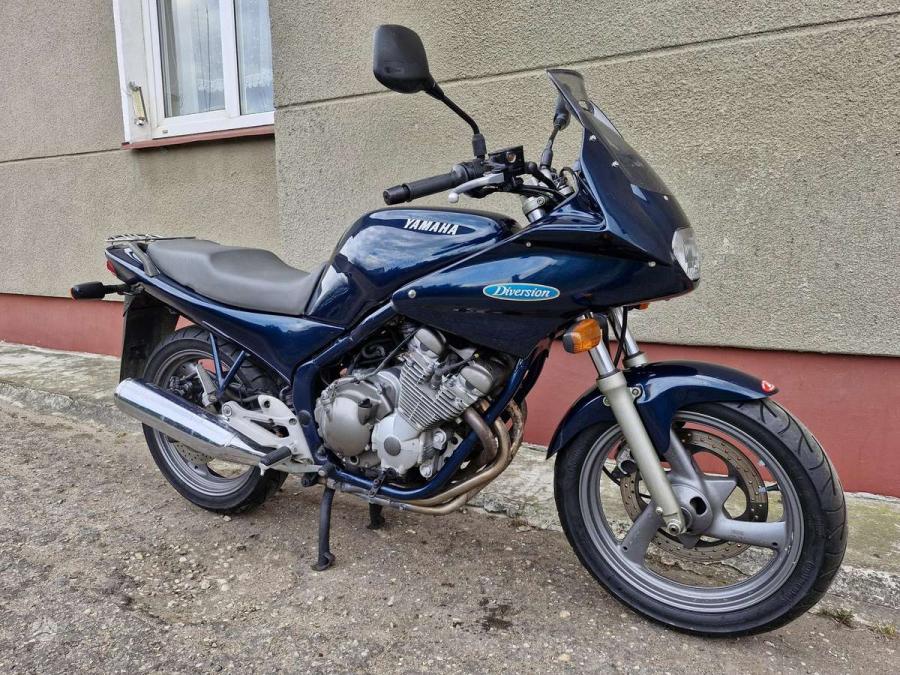 Green Yamaha XJ 1995 in Kaunas, with an engine capacity of 0.60 L and mileage of 36 thousand km for 1250 €, photo 6 on AUTOMOTO.COM.LV