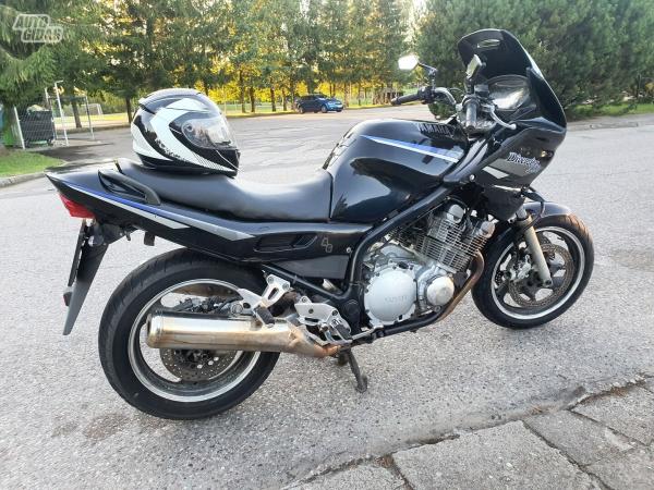 Zaļš Yamaha XJ 1996 Jurbarkas, ar dzinēja tilpumu 0.90 L un nobraukumu 0 tūkst. km par 895 €, foto 5 vietnē AUTOMOTO.COM.LV