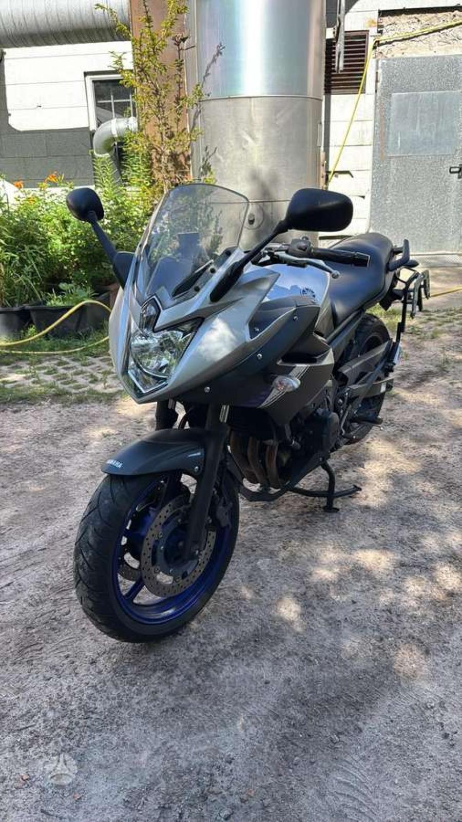 Pelēks Yamaha XJ 2015 Klaipėda, ar dzinēja tilpumu 0.60 L un nobraukumu 22 tūkst. km par 4200 €, foto 3 vietnē AUTOMOTO.COM.LV