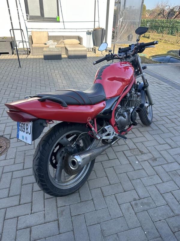 Sarkans Yamaha XJ 1997 Kauņa, ar dzinēja tilpumu 0.60 L un nobraukumu 0 tūkst. km par 1100 €, foto 5 vietnē AUTOMOTO.COM.LV