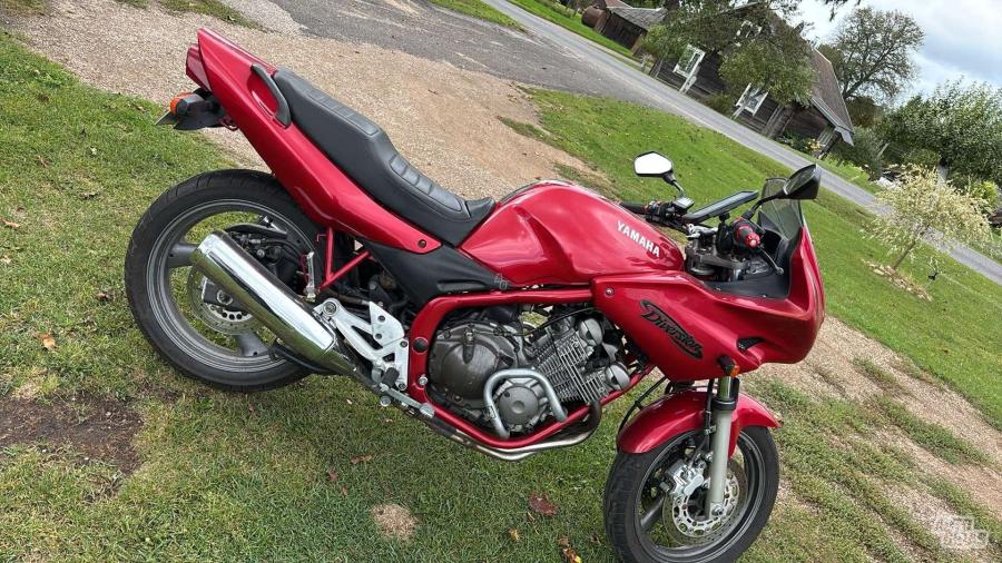Red Yamaha XJ 2001 in Utena, with an engine capacity of 0.60 L and mileage of 71 thousand km for 950 €, photo 1 on AUTOMOTO.COM.LV